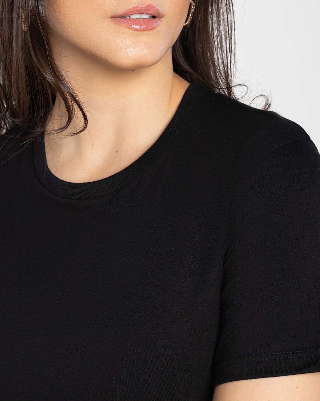 Camiseta Feminina Gola Redonda Tecnológica Impermeável PRETO - Malwee