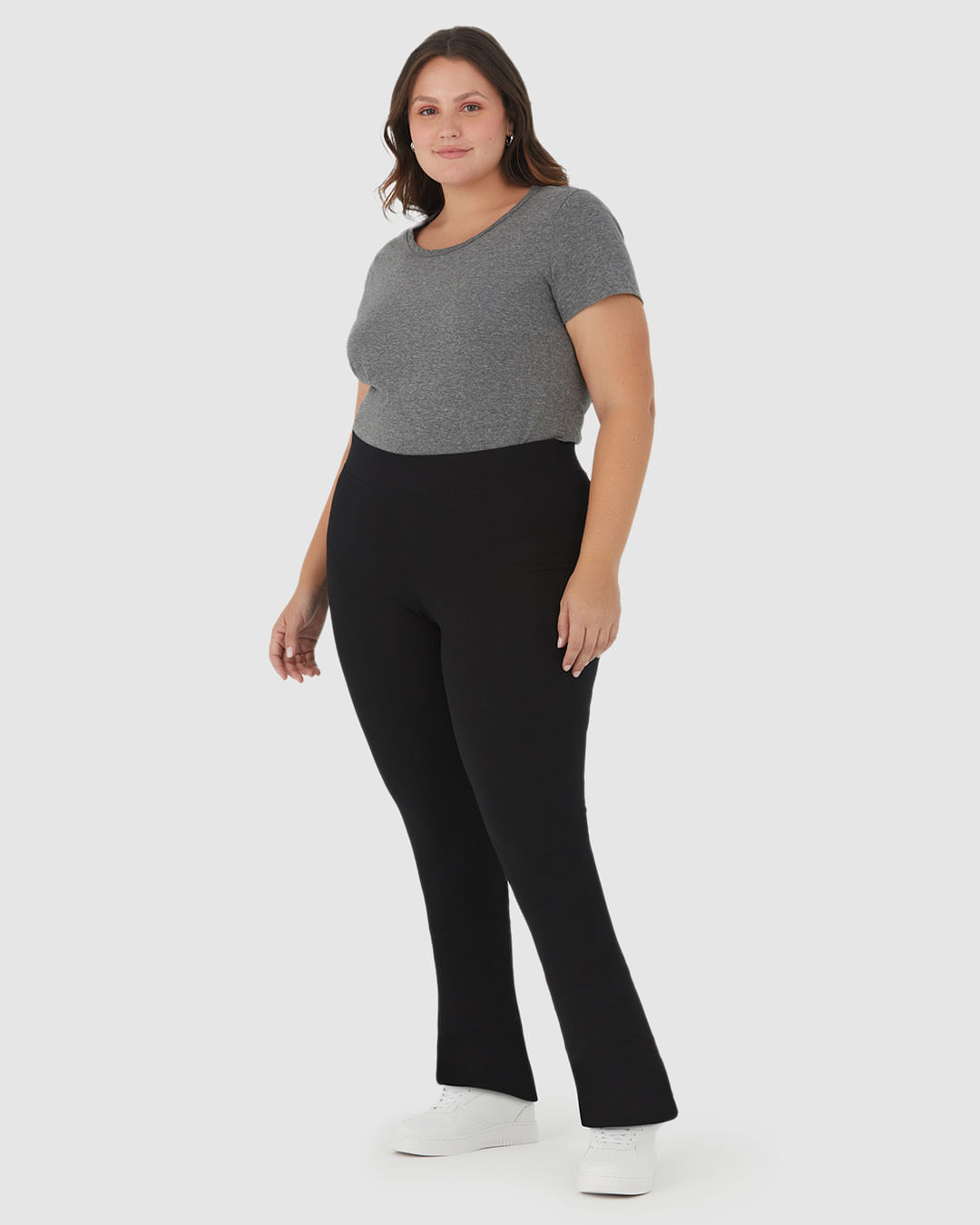 Calça Básica Feminina Plus Size Flare Em Algodão Preto G1 - Malwee
